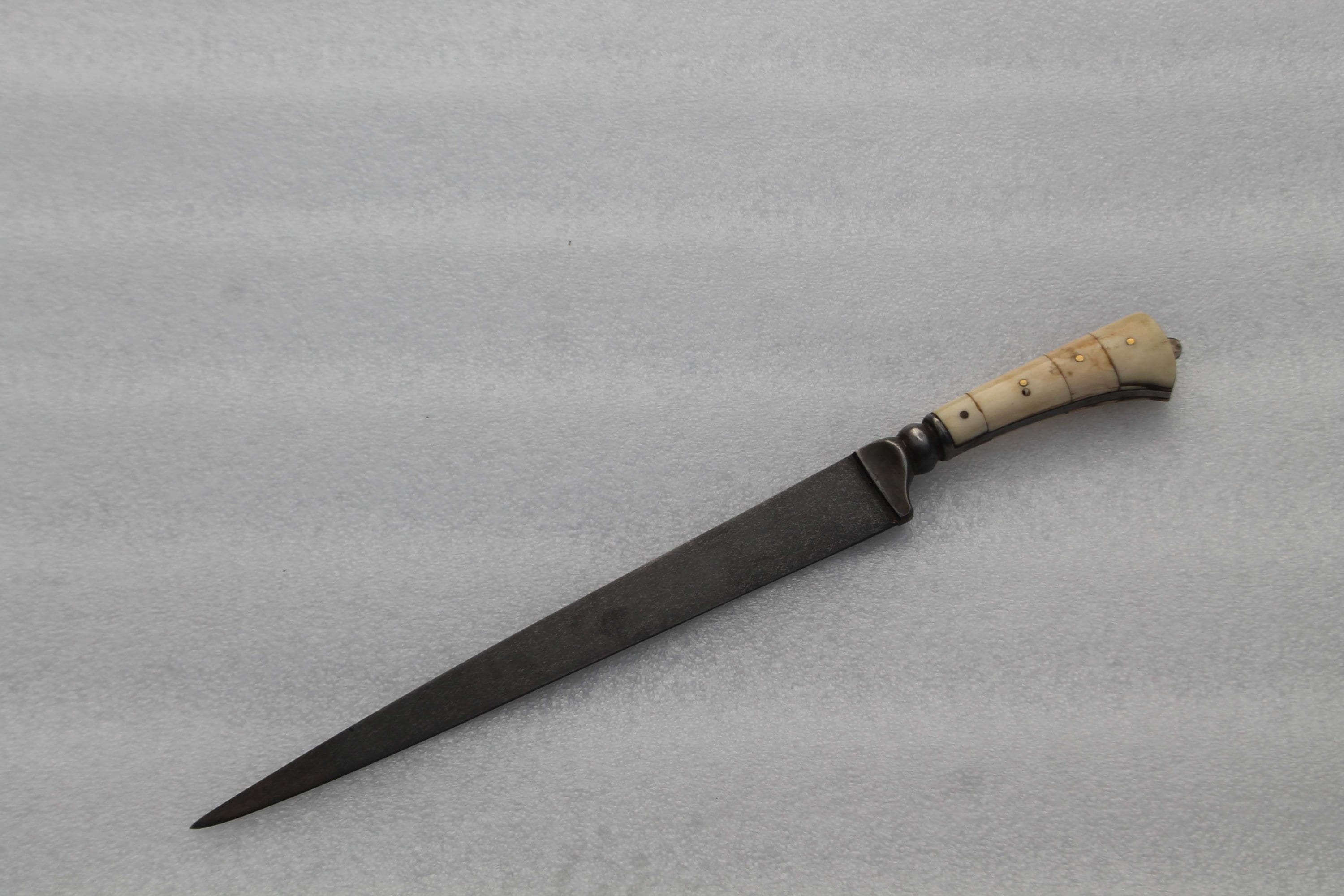 Mughal Vintage Old Islamic Rajput Kard Dagger Knife Wootz Steel Water ...