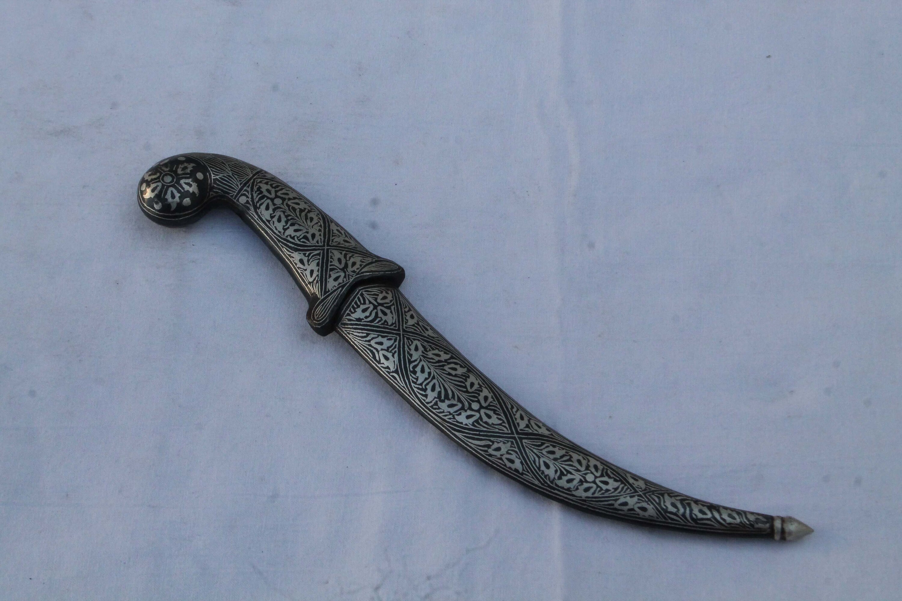 Fine Vintage Maughal Silver Inlaid Wedding Dagger Khanjar Knife Parrot ...
