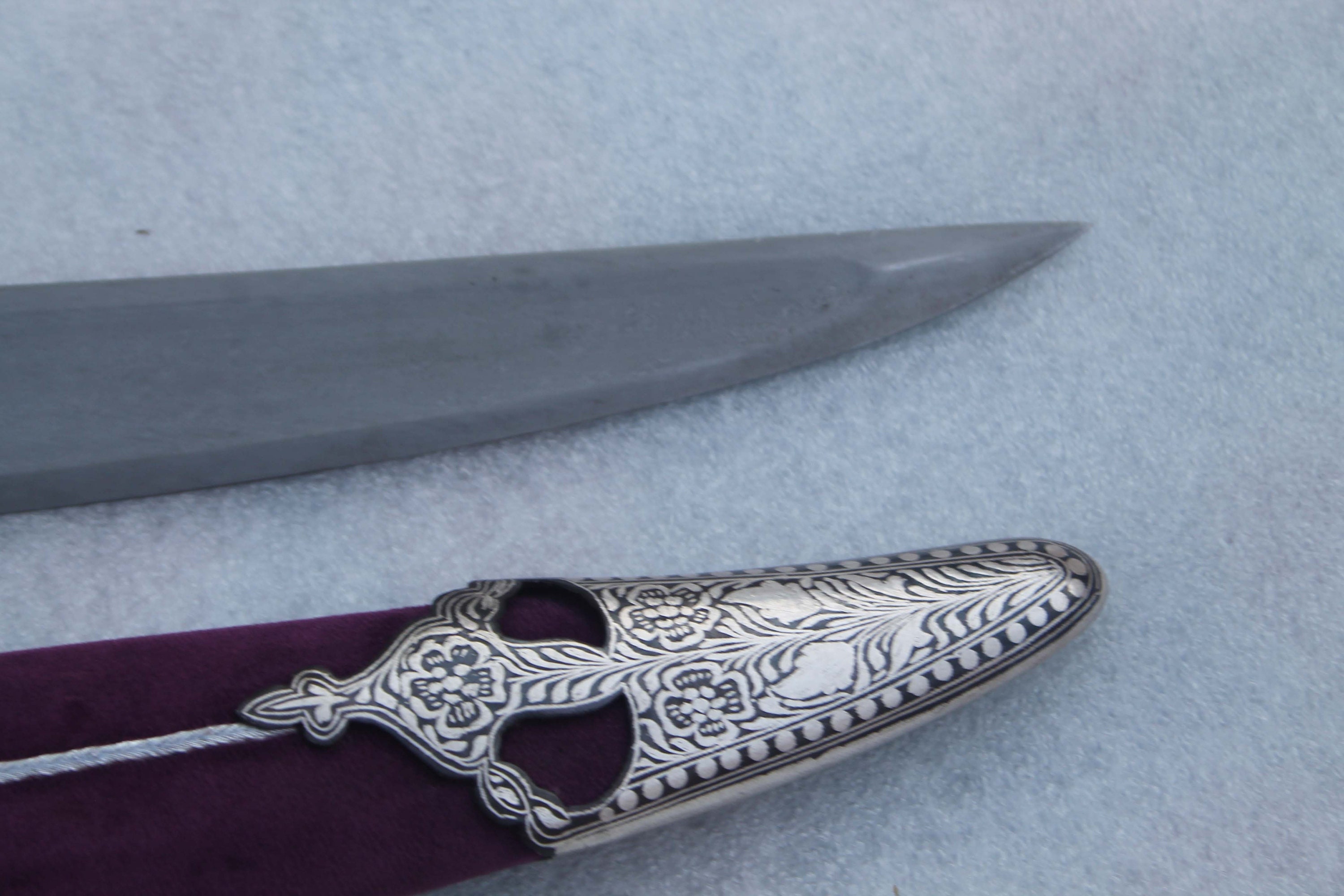 Old Vintage Mughal Rajput Traditional Silver Damascened Sword /tulwar ...