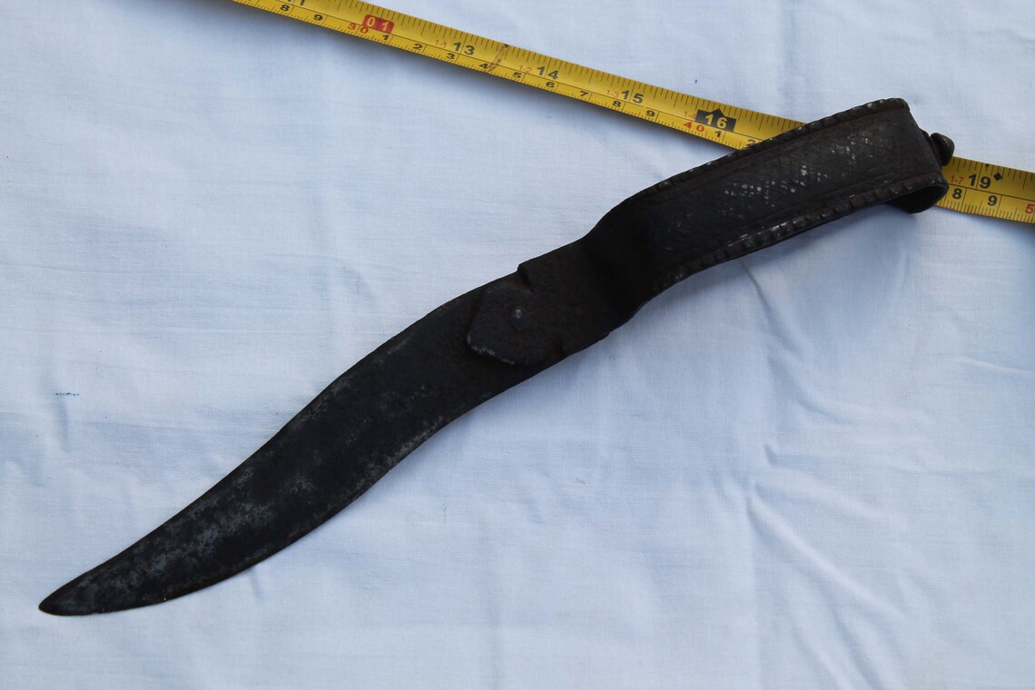 Old Vintage Mughal Indo Persian South Indian Curve Blade Bichua/bichwa ...