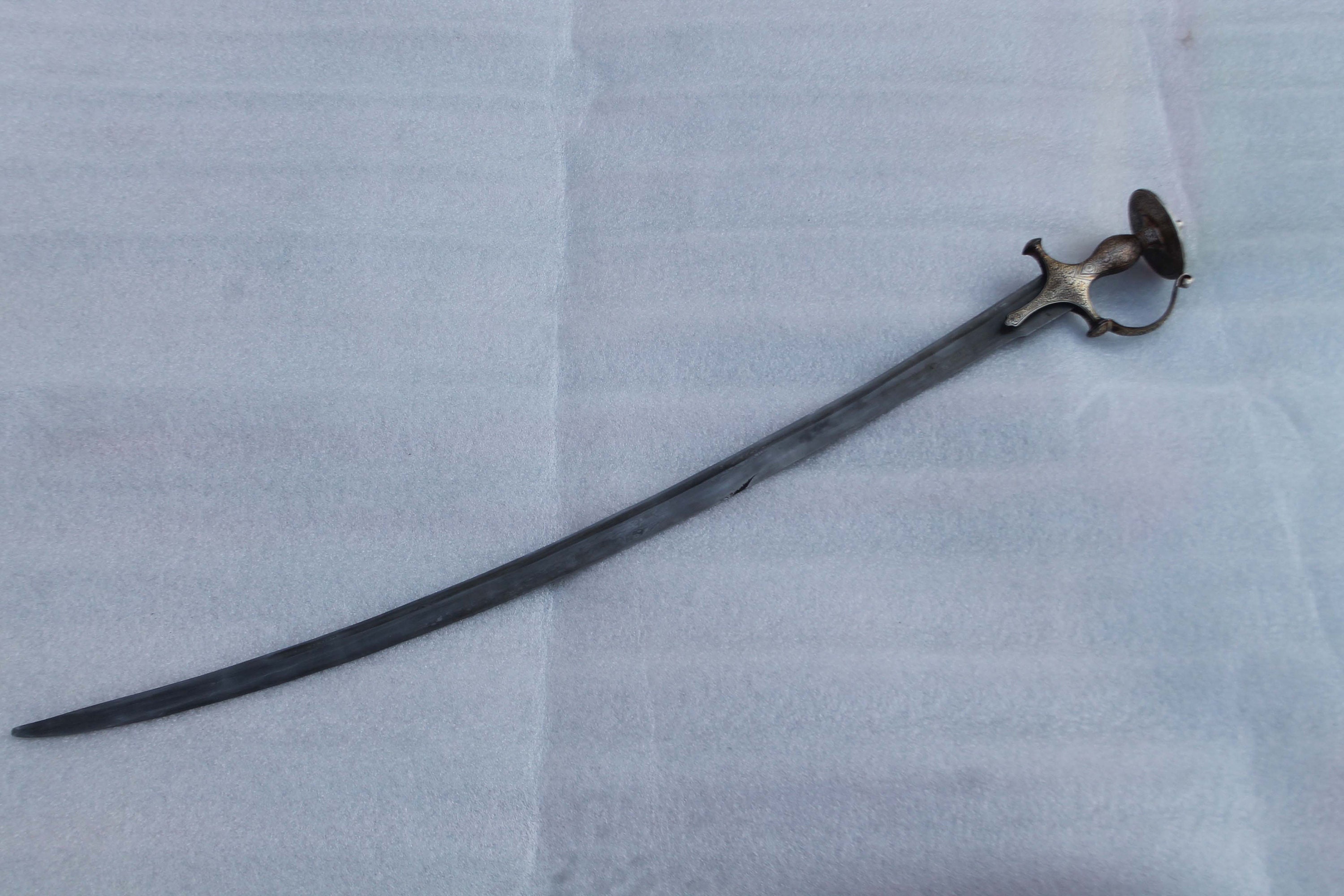 Old Vintage Mughal Rajput Traditional Gold& Silver Damascened Tulwar ...