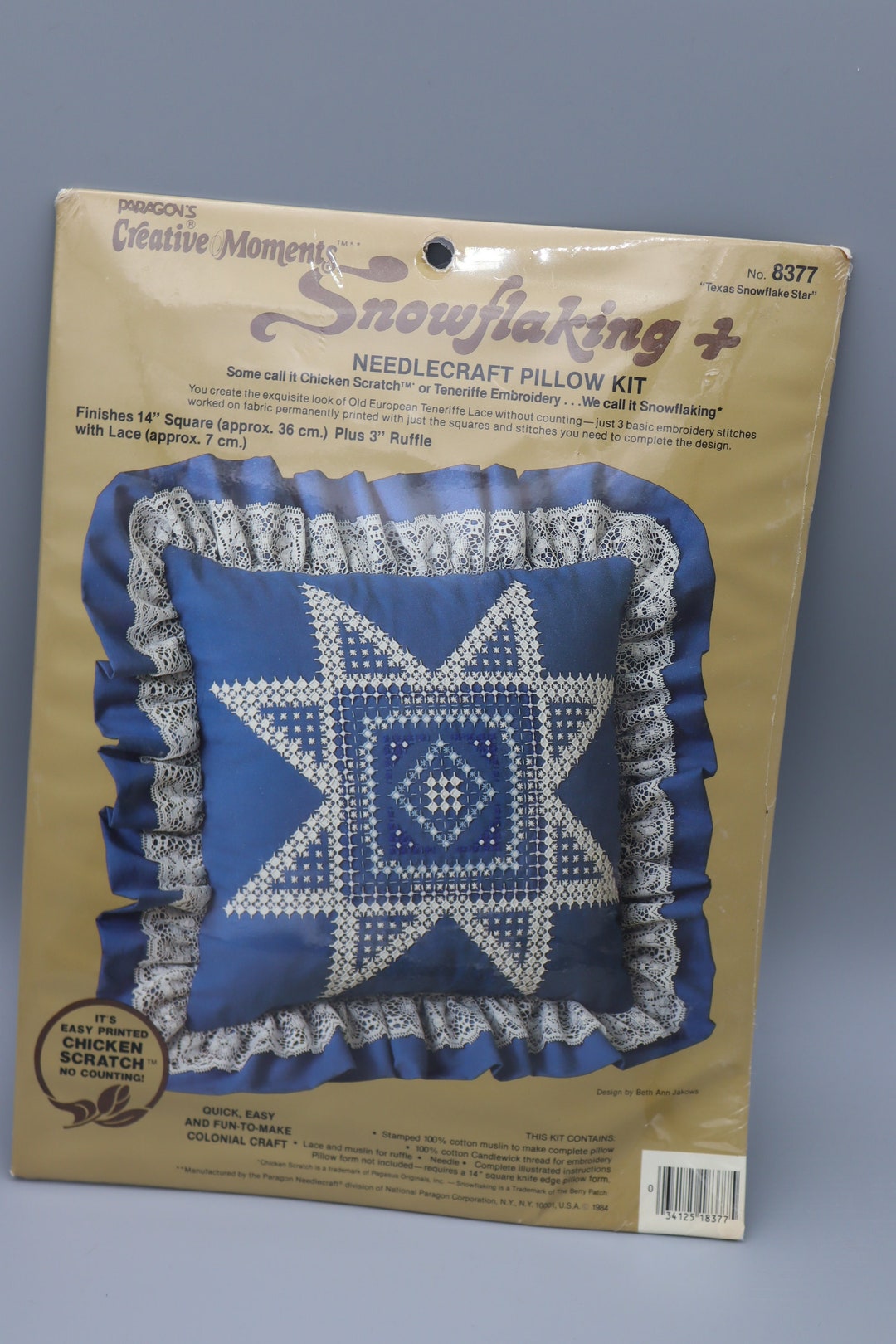 Texas Star Pillow Kit - Chicken Scratch, Teneriffe Embroidery ...