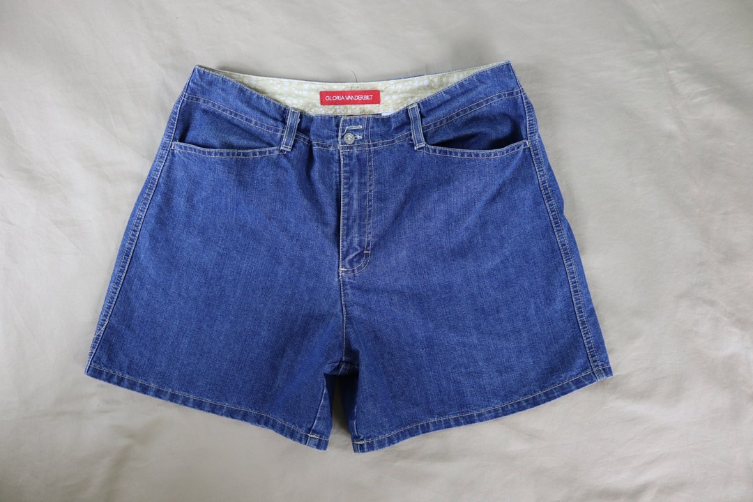 1990s Mid-rise Rise Denim Shorts by Gloria Vanderbilt - Cute Vintage ...