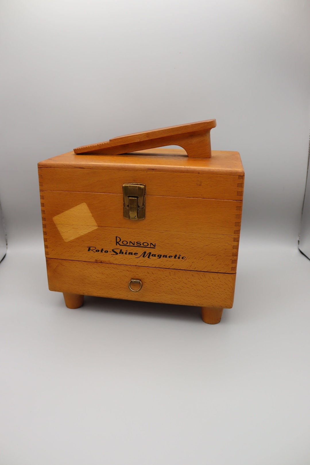 Vintage 60s Wood Shoe Shine / Shoe Polish Box ronson Roto Shine ...