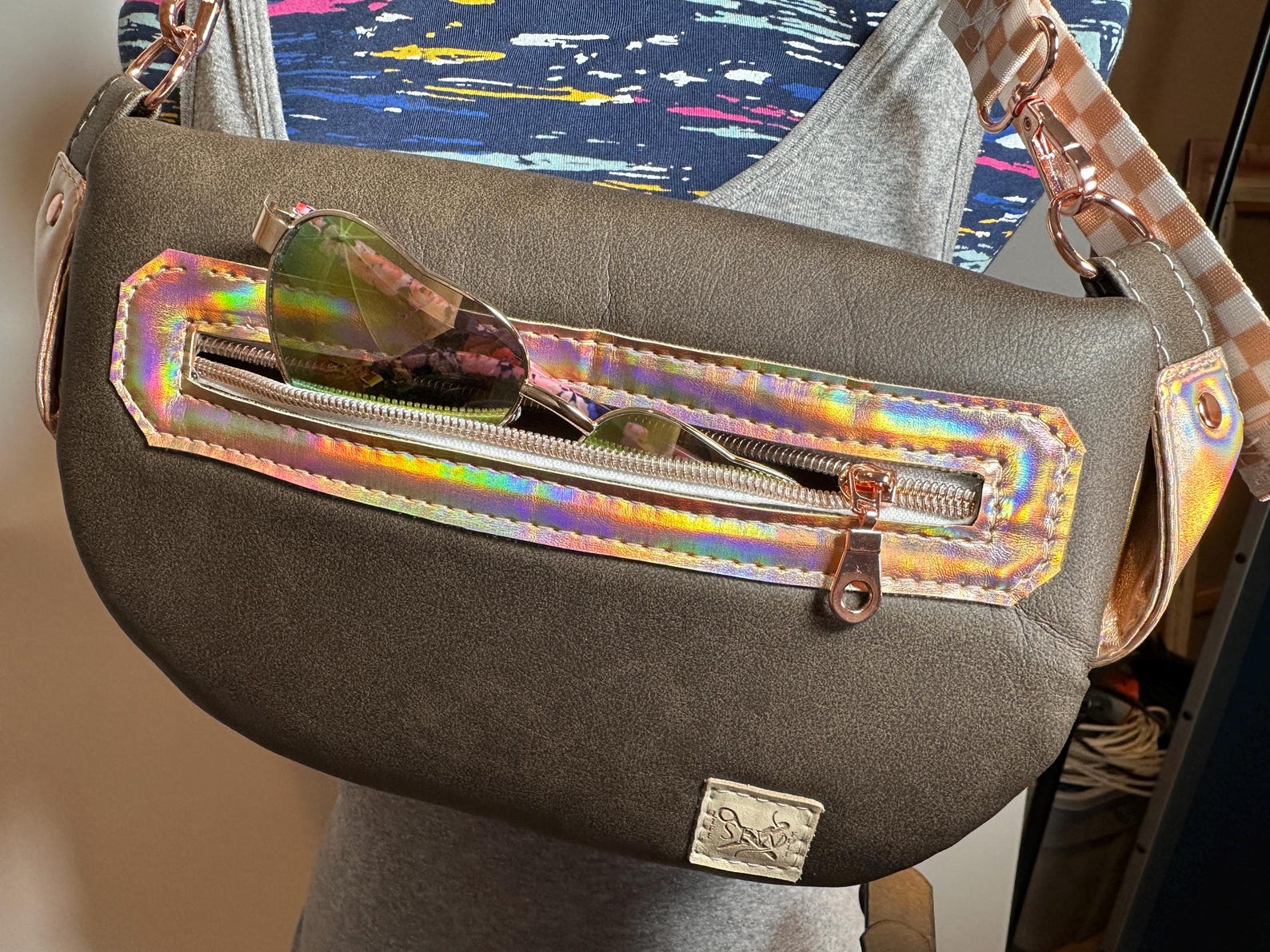 Clamshell Sling - Etsy