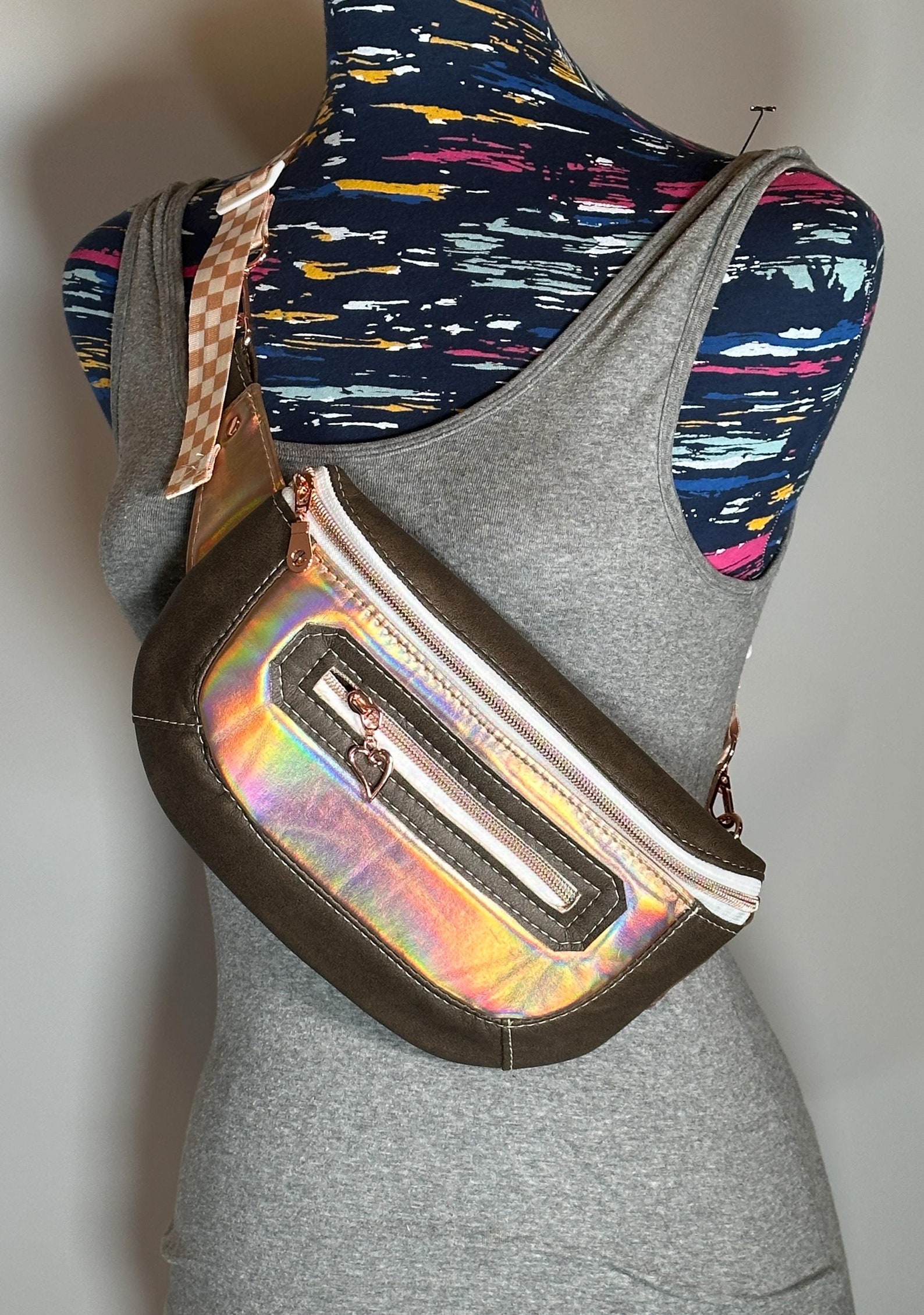 Clamshell Sling - Etsy