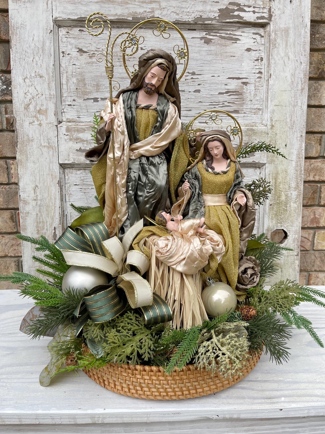 Elegant Holy Family Nativity Christmas Arrangement • Gold Accent ...