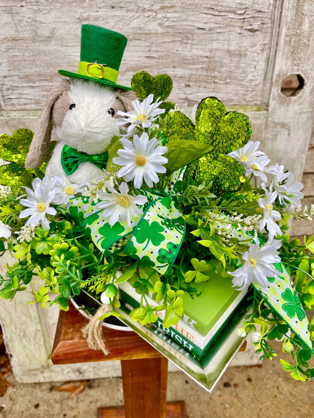 St Patricks Day Arrangement, Saint Patricks Day Mailbox Centerpiece ...