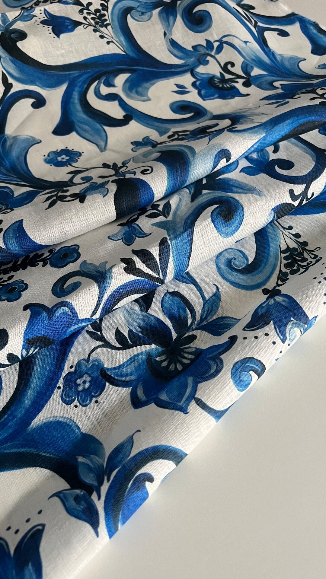 Italian Linen Fabric, Designer Fabric, Designer Majolica Print, High ...