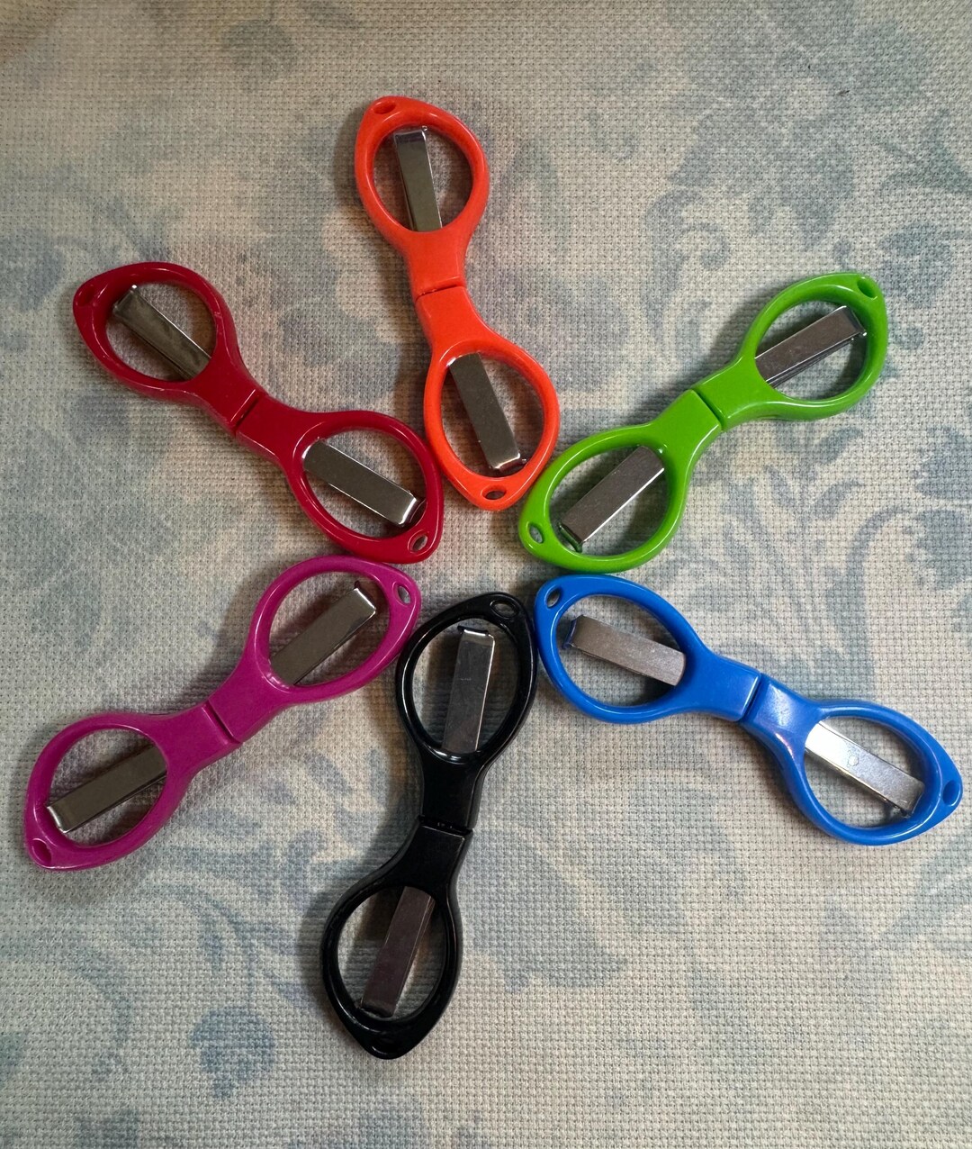 Folding Travel Scissors, Plastic Travel Scissors, Embroidery Scissors ...
