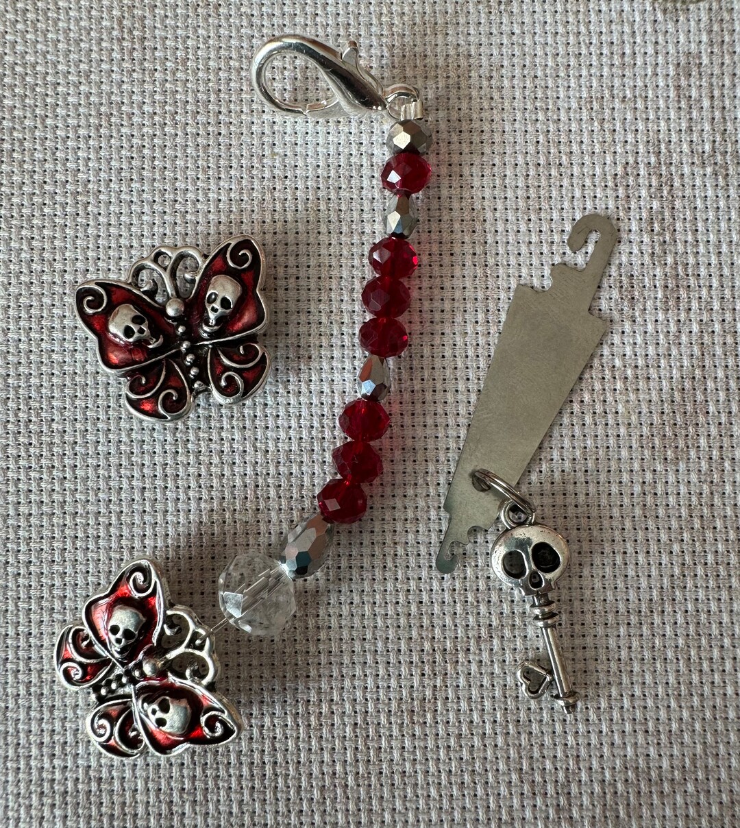Skull Set, 1x Scissor Fob, 1x Needle Threader, 1x Needle Minder, Skull ...