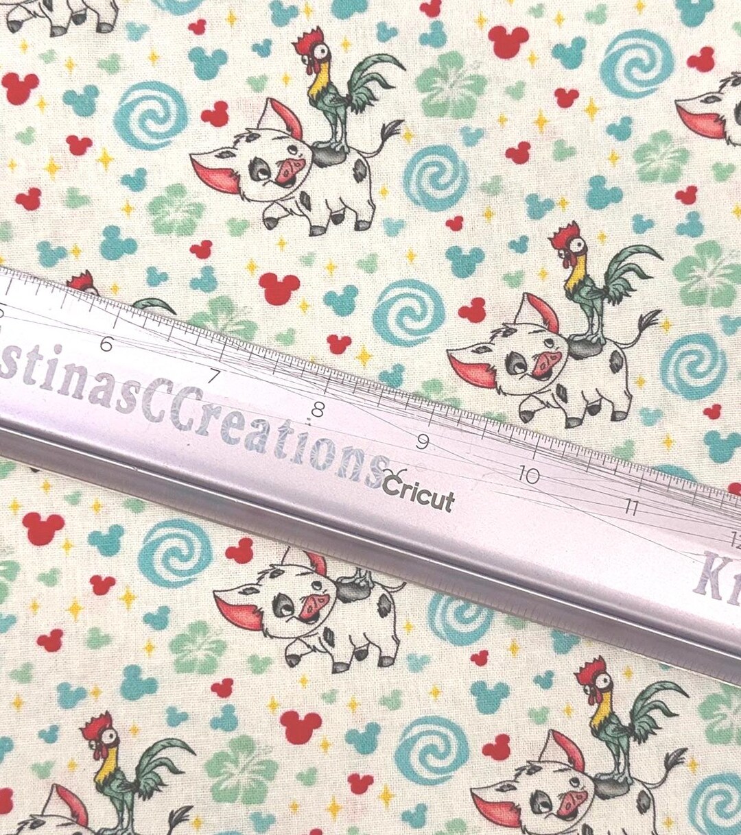 Disney Moana Pua Hei Hei Polyester/cotton Craft Tumbler Fabric Cut “fat ...