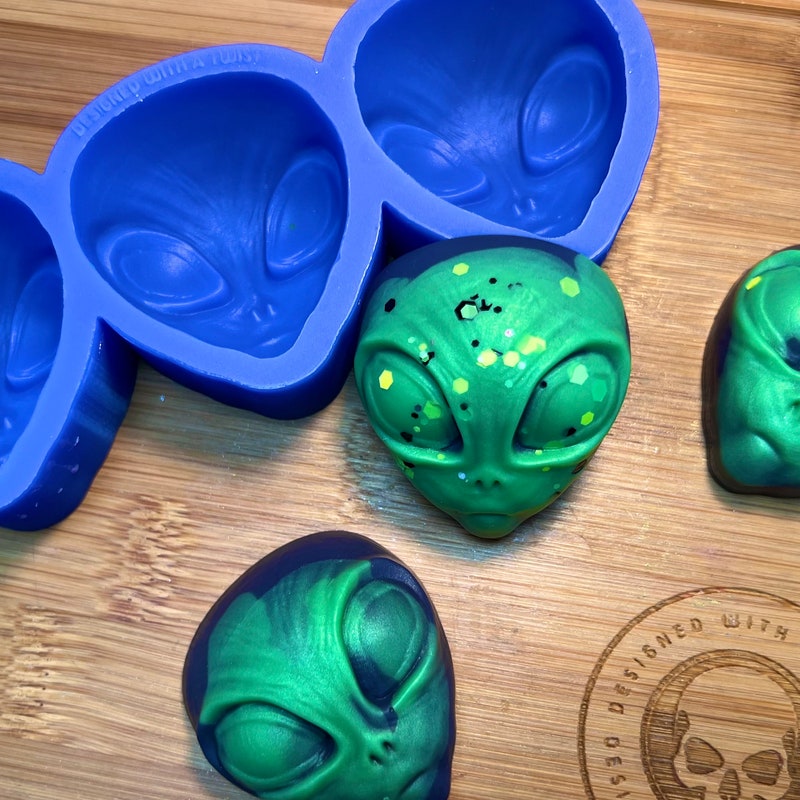 Alien Head - Etsy