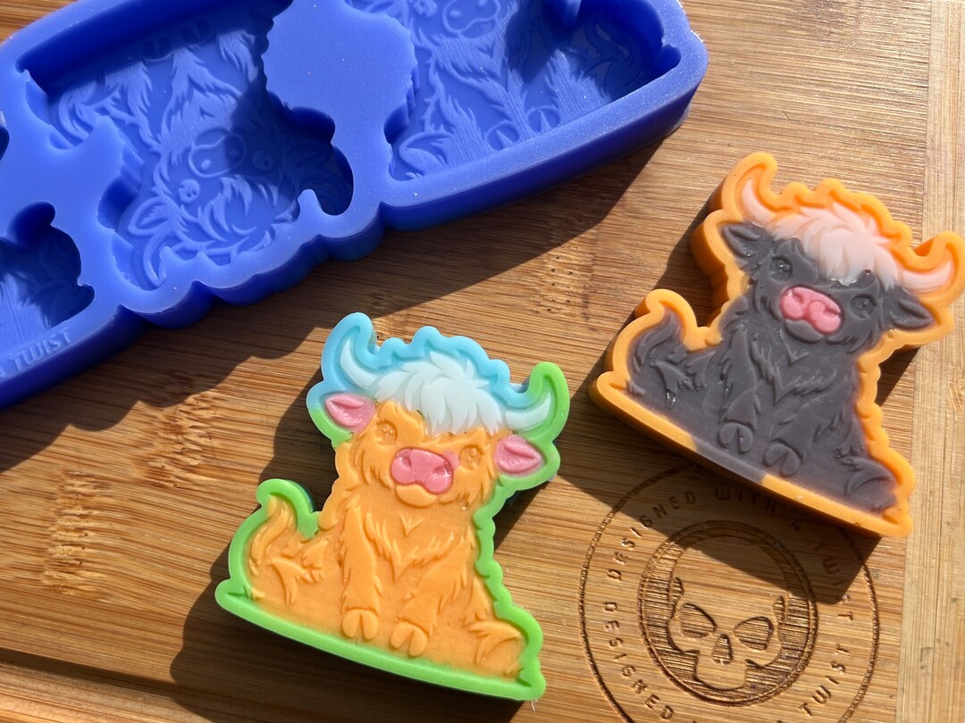 Cute Highland Cow Shaped Silicone Mould for Wax, Resin, Clay, Fondant ...