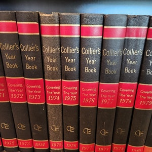 Vintage Collier Encyclopedia Year Book Set, 1969 1987 Yearbooks, Book ...