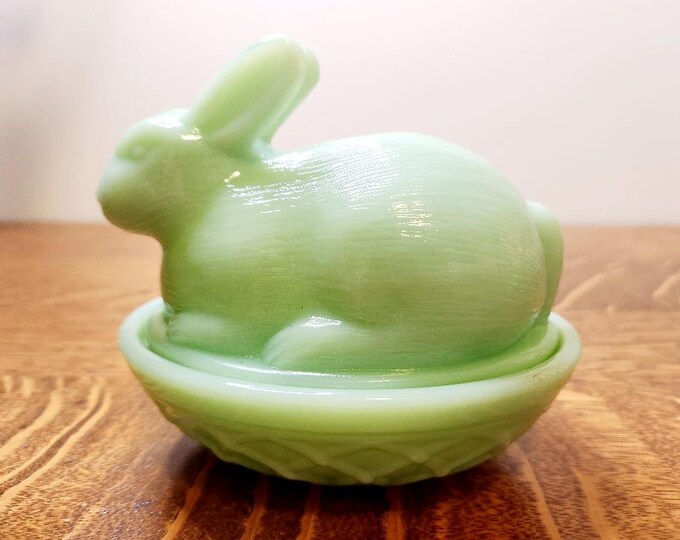 Vintage Mosser Jadeite Bunny on Nest, Jadeite Glass Nesting Bunny on ...