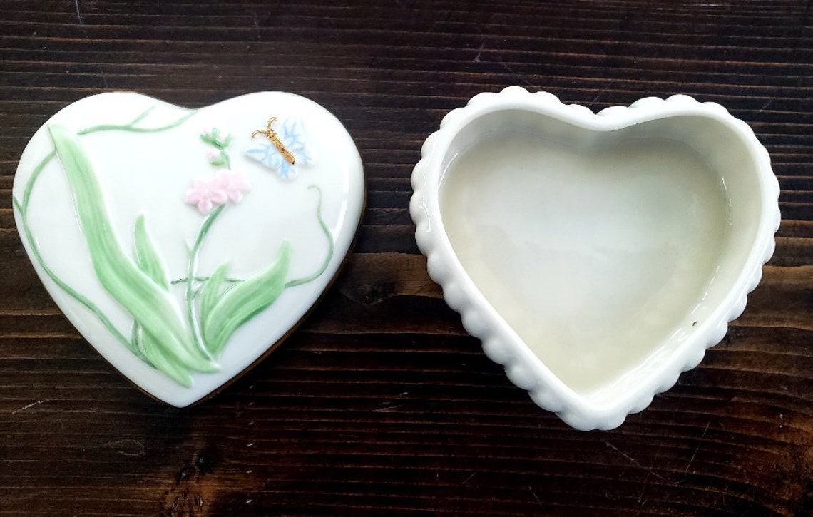 Lenox Heart Trinket Box W/heart Necklace, Lenox Heart Shaped Jewelry ...