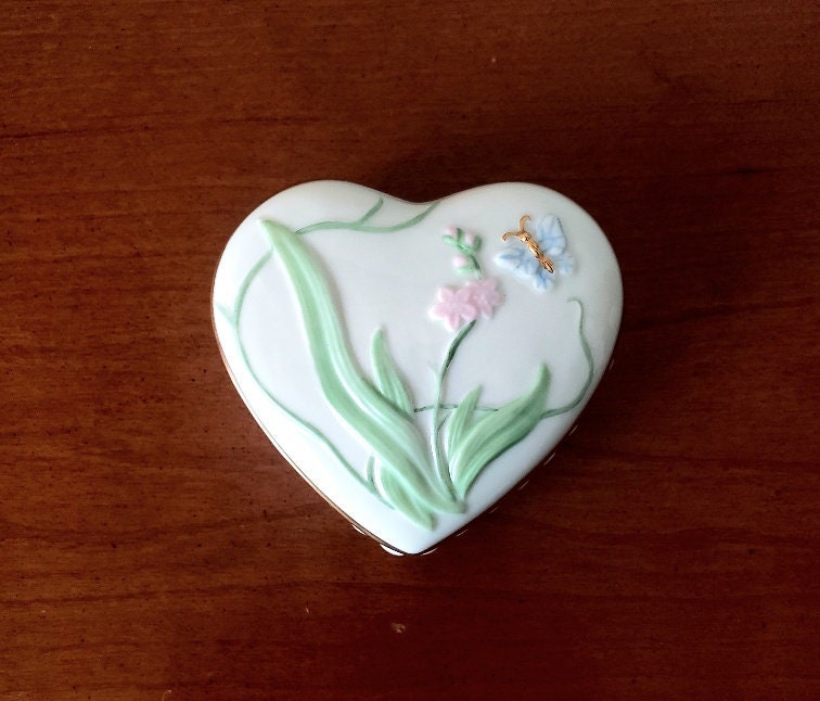Lenox Heart Trinket Box W/heart Necklace, Lenox Heart Shaped Jewelry ...
