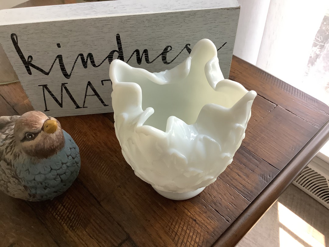 Vintage Milk Glass Imperial Glass Crimped VASE, Vintage Imperial Glass ...