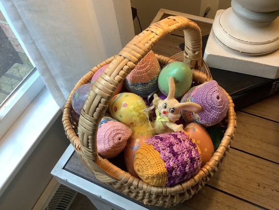 Vintage Easter Baskets Decor