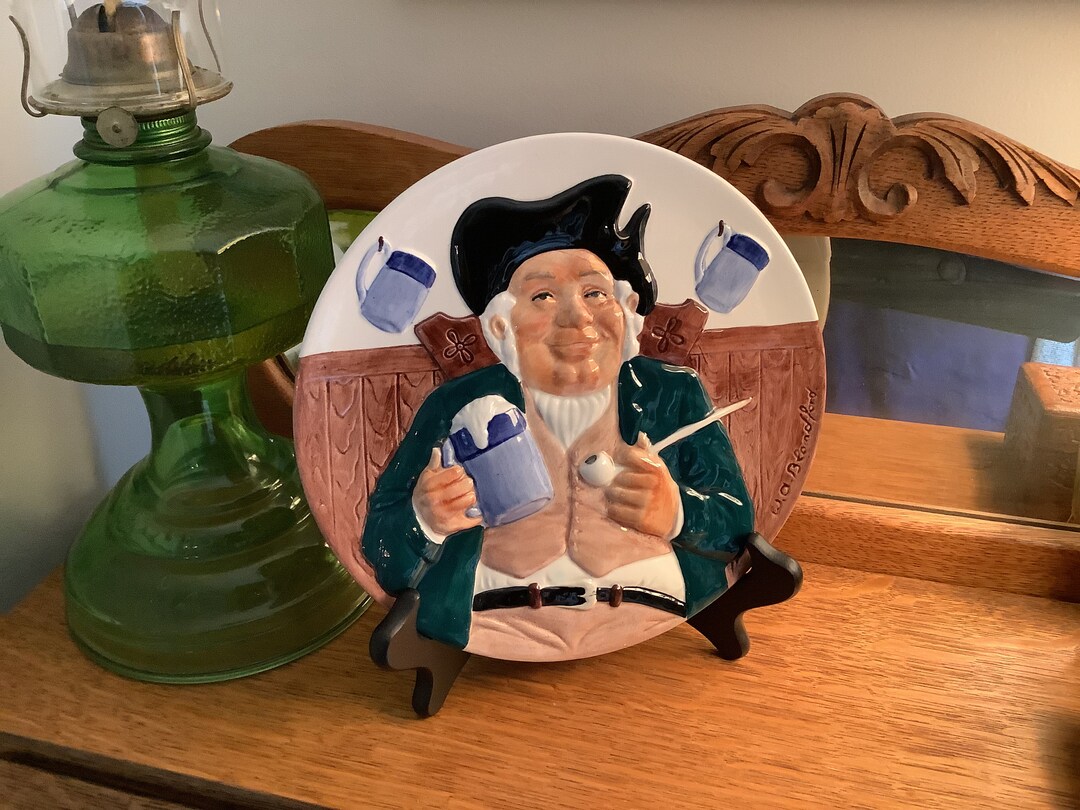 Vintage Toby Fillpot Plate, Davenport Pottery Co., Made in ...