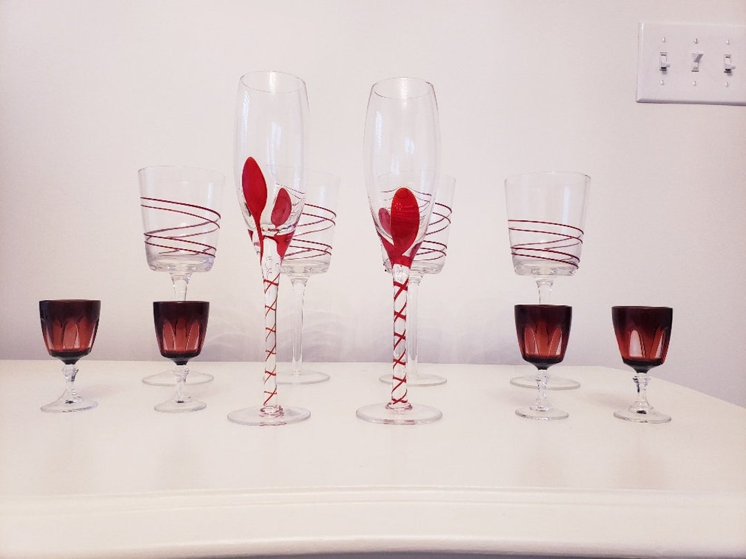 Red Glassware, Red Barware, Red Swirl Wine Glasses, Ruby Liquor Glasses ...