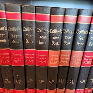 Vintage Collier Encyclopedia Year Book Set, 1969 1987 Yearbooks, Book ...