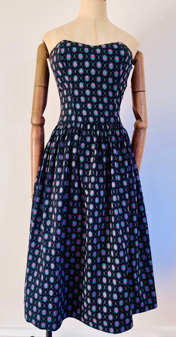 Original 1950s cottage rose novelty print dress with … - Gem