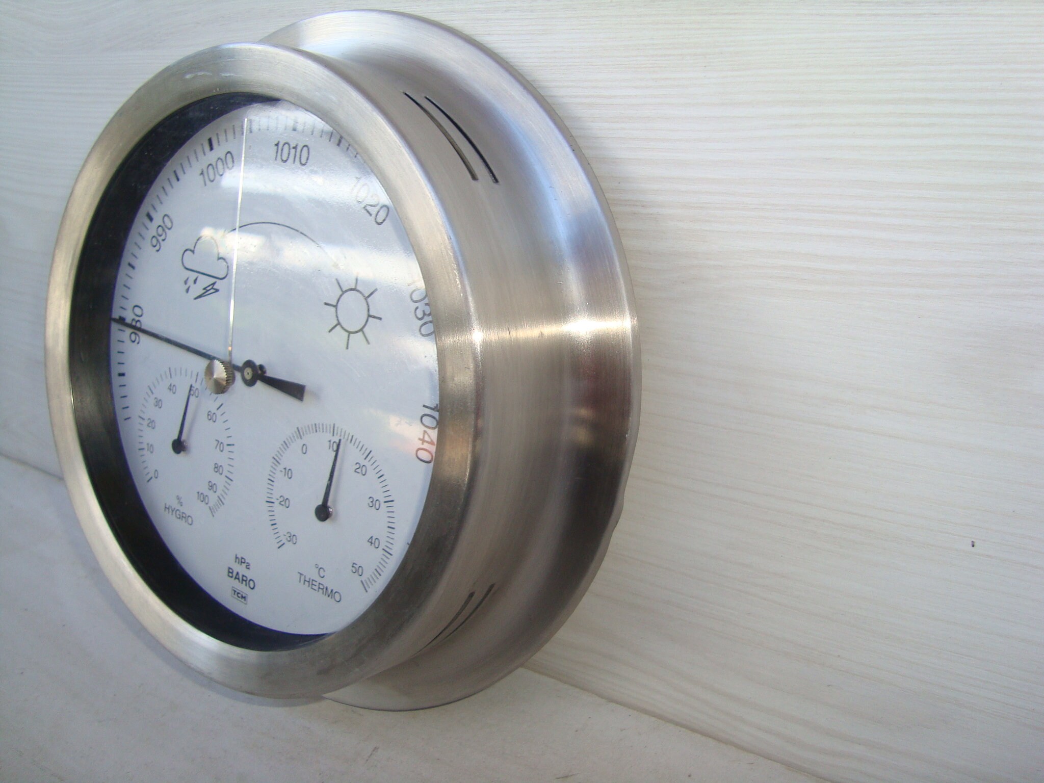 Barometer, Vintage Decorative, Weather , Metal Barometer ,circa 1970's ...