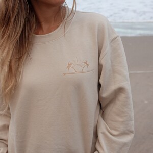 Sunrise Palm Tree Sweatshirt Beachy Crewneck Sun Sweatshirt Surfer ...