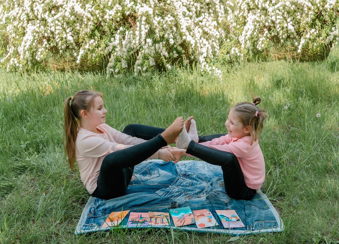Partner Yoga Cards: Kids Yoga & Mindfulness - Birthday Gift for ...