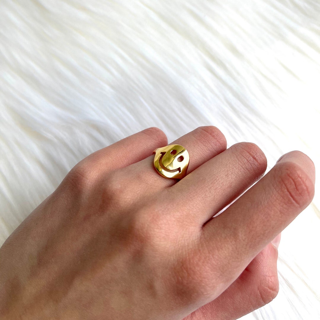 Maxi Smiley Face Ring | Gold Plated Smiley Face Adjustable Ring, Happy ...