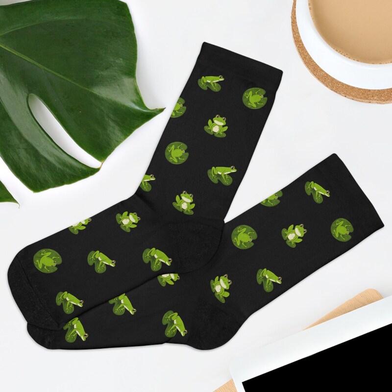 Frog Socks - Etsy