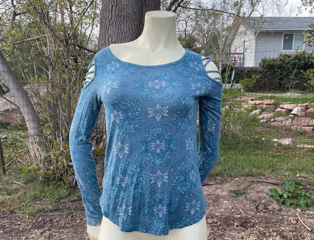 Mudd Blue Shirt With Cute Plant Design and Shoulder Cut Out - Etsy