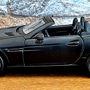 Mercedes Benz SLK Cabrio | 1:24 Scale Model Car | Mercedes SLK | Matte ...