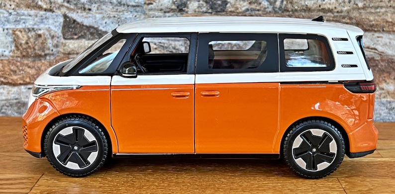 Volkswagen Id.buzz 2023 | Model Car | Diecast Car | 1/24 Scale Model ...