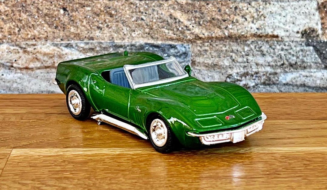 Chevrolet Corvette 1969 | Diecast Car | Model Car | 1/43 Scale Model ...