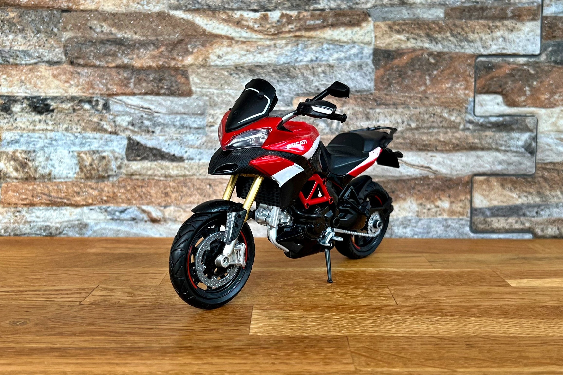 Ducati Multistrada 1200 S Pikes Peak, Scale 1/12 Model Motorcycle ...