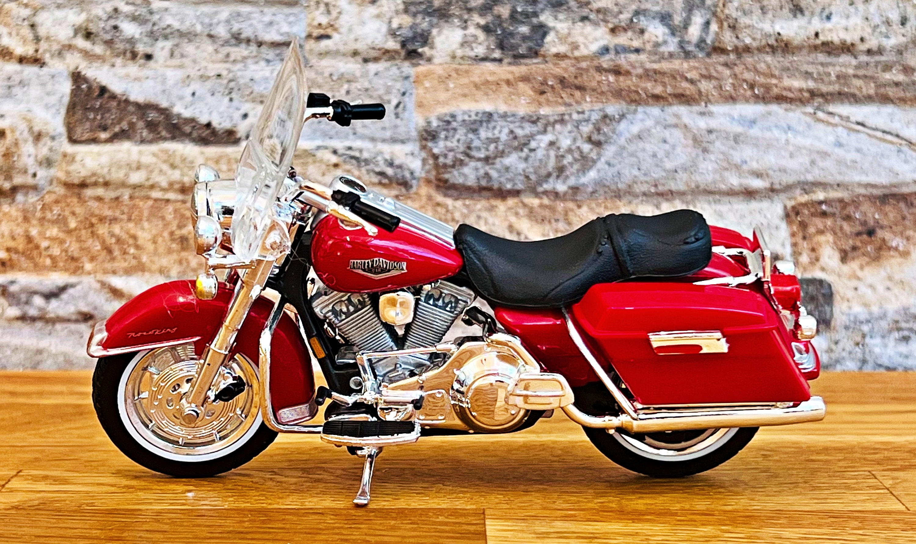 Harley Davidson 1999 FLHR Road King, Scale 1/18 Model Motorcycle, 1/18 ...