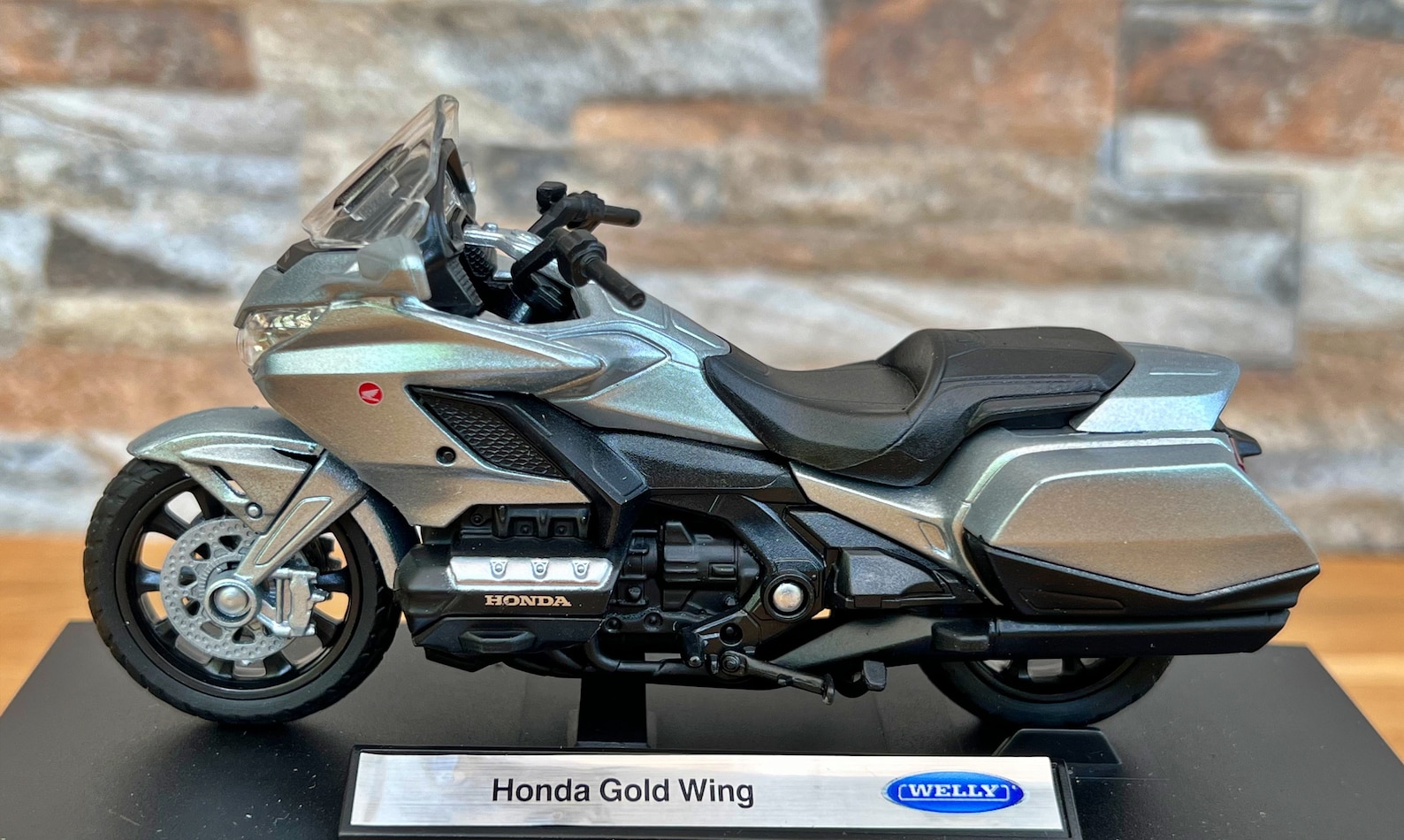 Honda Gold Wing, Scale 1/18 Diecast Motorcycle, 1/18 Die Cast, Model ...