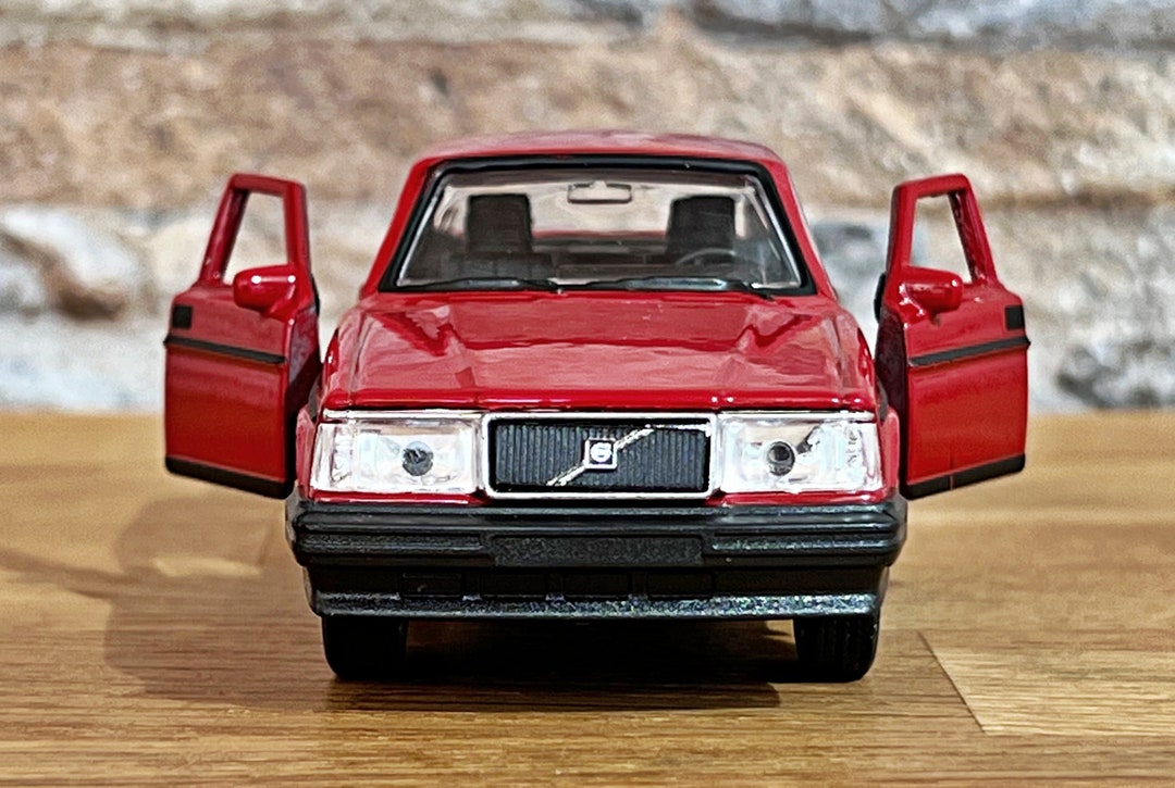 Volvo 240 GL , Model Car, 1/36 Scale Diecast Car, 1:36 Vintage Model ...
