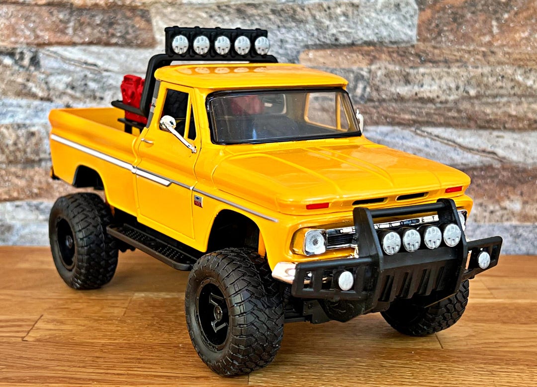 Chevrolet off Road Truck , Model Car, Scale 1:24 Diecast Car ...