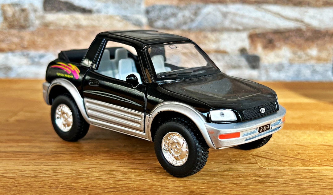 Toyota RAV4 Cabriolet | Model Car | Diecast Car | 1/32 Scale Model Car ...