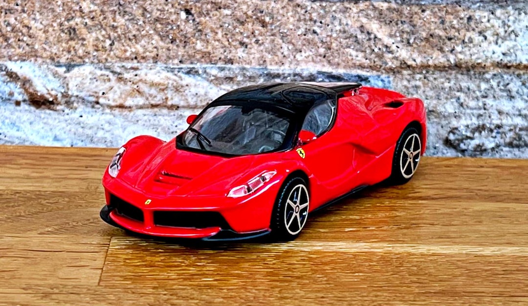 Laferrari | Model Car | 1/43 Scale Diecast Car | Car Model | Diecast ...