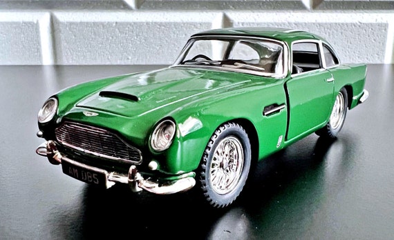 Aston martin diecast store