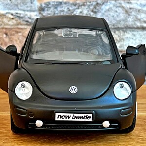 Volkswagen New Beetle Diecast Model Car Diecast Car 1/25 Scale Model ...
