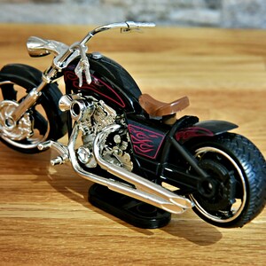 Iron Choppers, Scale 1/18 Model Motorcycle, Diecast Collection, 1/18 ...