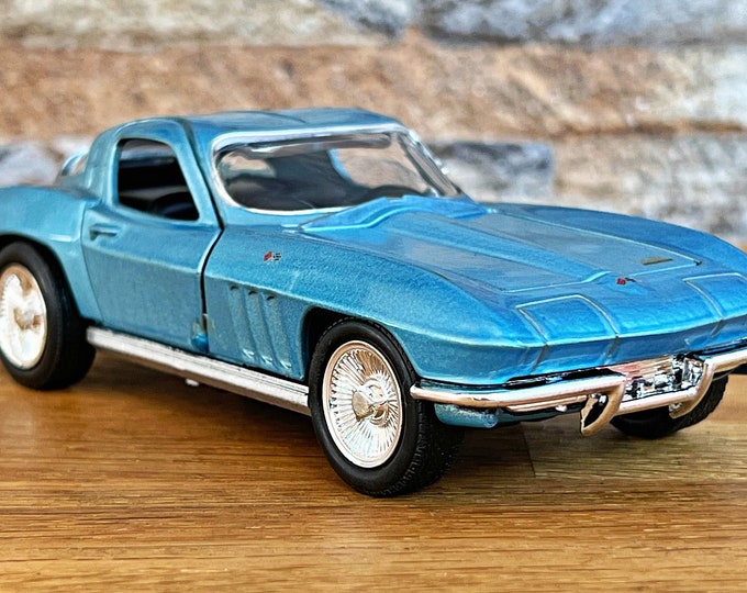 Chevrolet Corvette 1966 Model Car Scale 1/32 Diecast Car Collectible ...