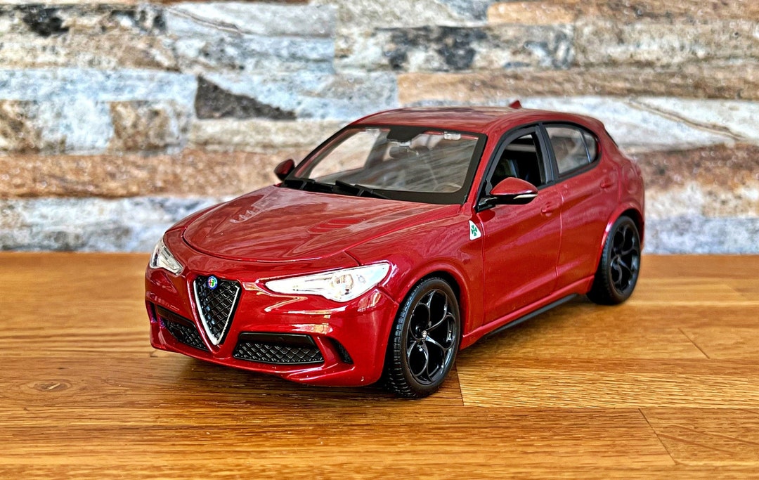 Alfa Romeo Stelvio | Model Car | Scale 1/24 Model Car | 1/24 Diecast ...