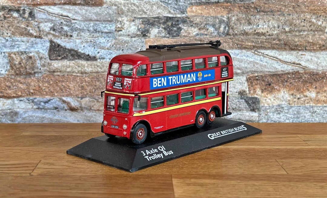 3 Axle QI Trolley Bus, Great British Buses, Vintage Diecast Bus, 1:76 ...